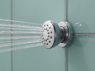 Essential™ Shower Series | Touch-Clean® Round Body Spray